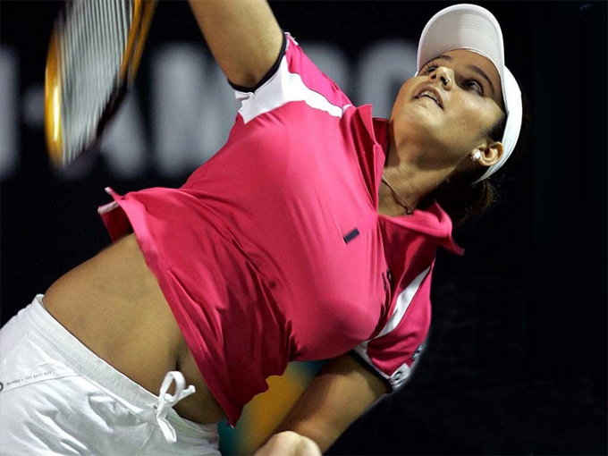 10 Pictures Of Sania Mirza Which Caused Controversies
