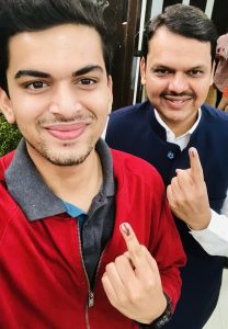 Devendra Fadnavis biography, age, date of birth, wife, family, caste & more